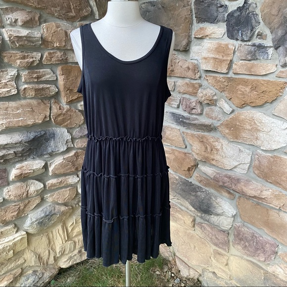 J Valdi | Dresses | J Valdi Sleeveless Tiered Dress | Poshmark